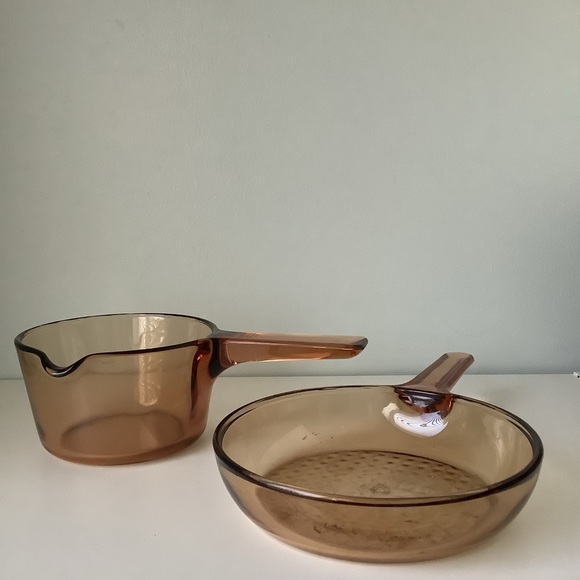 Corningware | Kitchen | Set Of 2 Vintage Amber Vision Corning Glass Pot ...